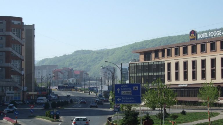 Webcam Parcul Municipal Roman live - Camere live Neamt